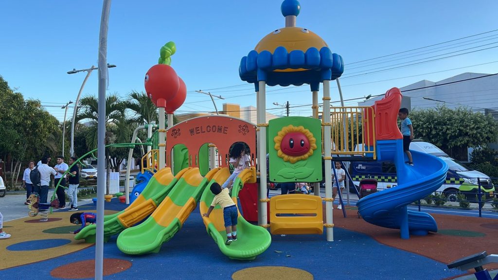 Más espacio público: alcalde Ordosgoitia inauguró el parque del barrio ...