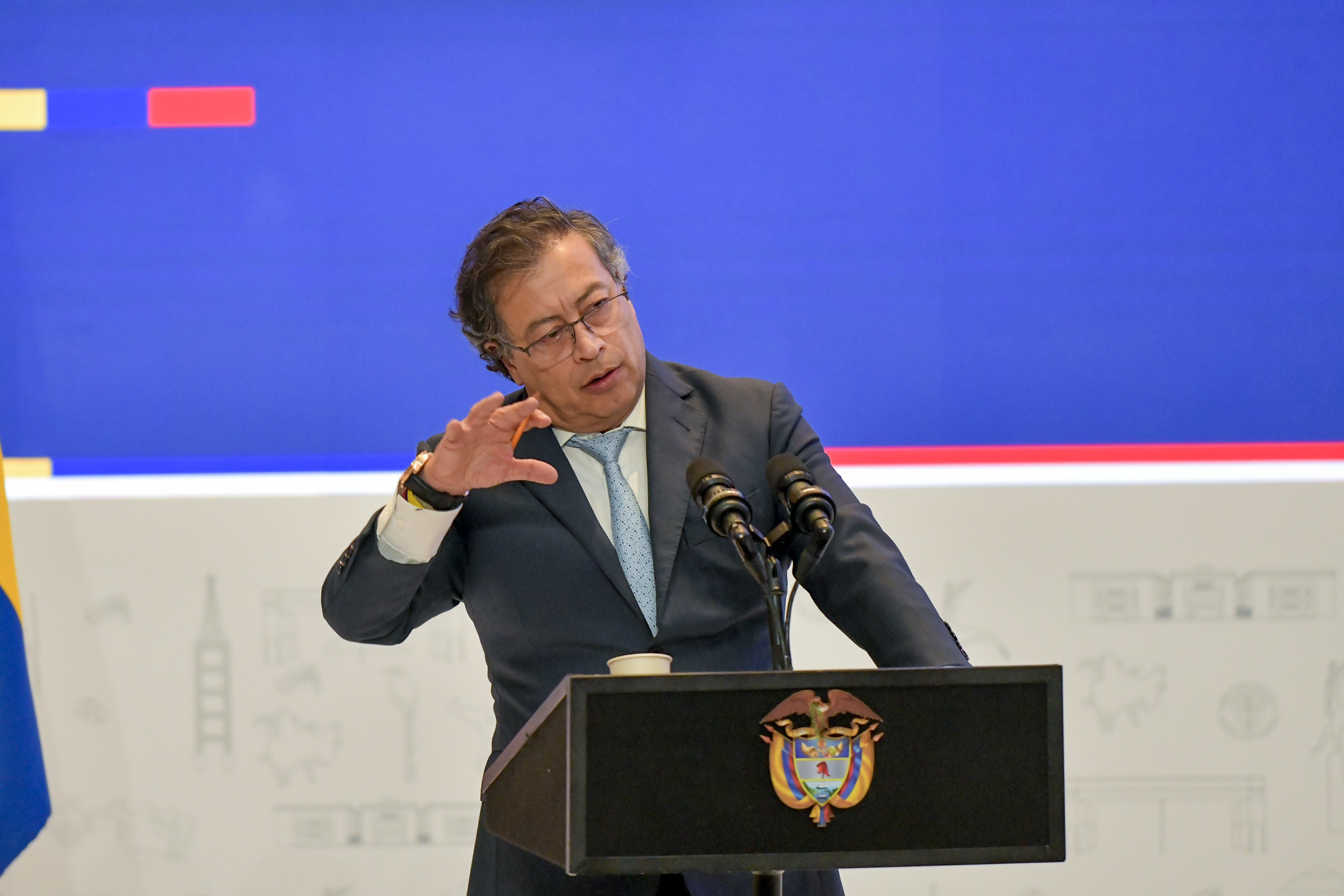 Petro critica ilegalidad del cannabis en Colombia mientras es legal en ...