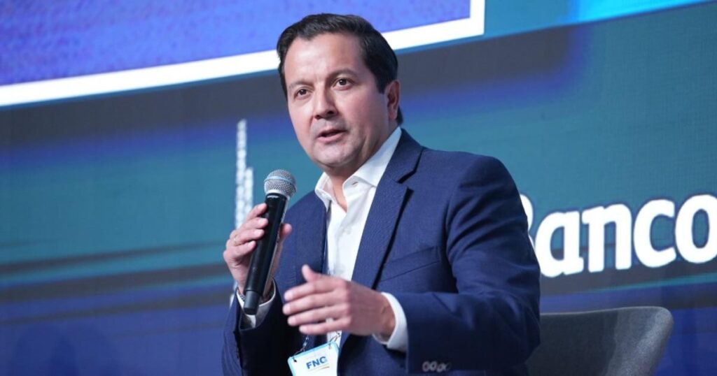 David Luna oficializa más de 1,3 millones de firmas y afirma que ...